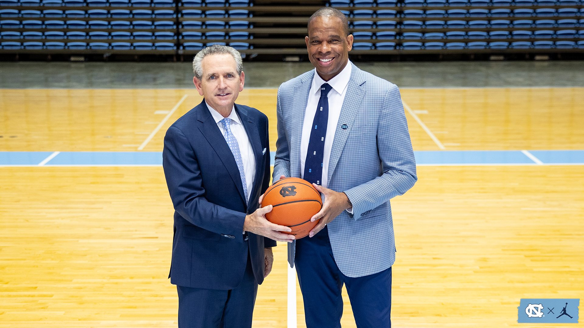 Hubert Davis is Introduced as New UNC Head Coach - Carolina Blitz